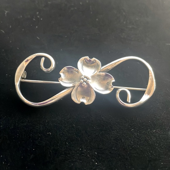 Stuart Nye | Jewelry | Vintage Sterling Silver Dogwood Flower Brooch ...